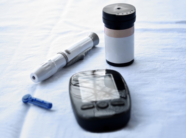 Free glucose monitoring devices for people with type 1 diabetes ...